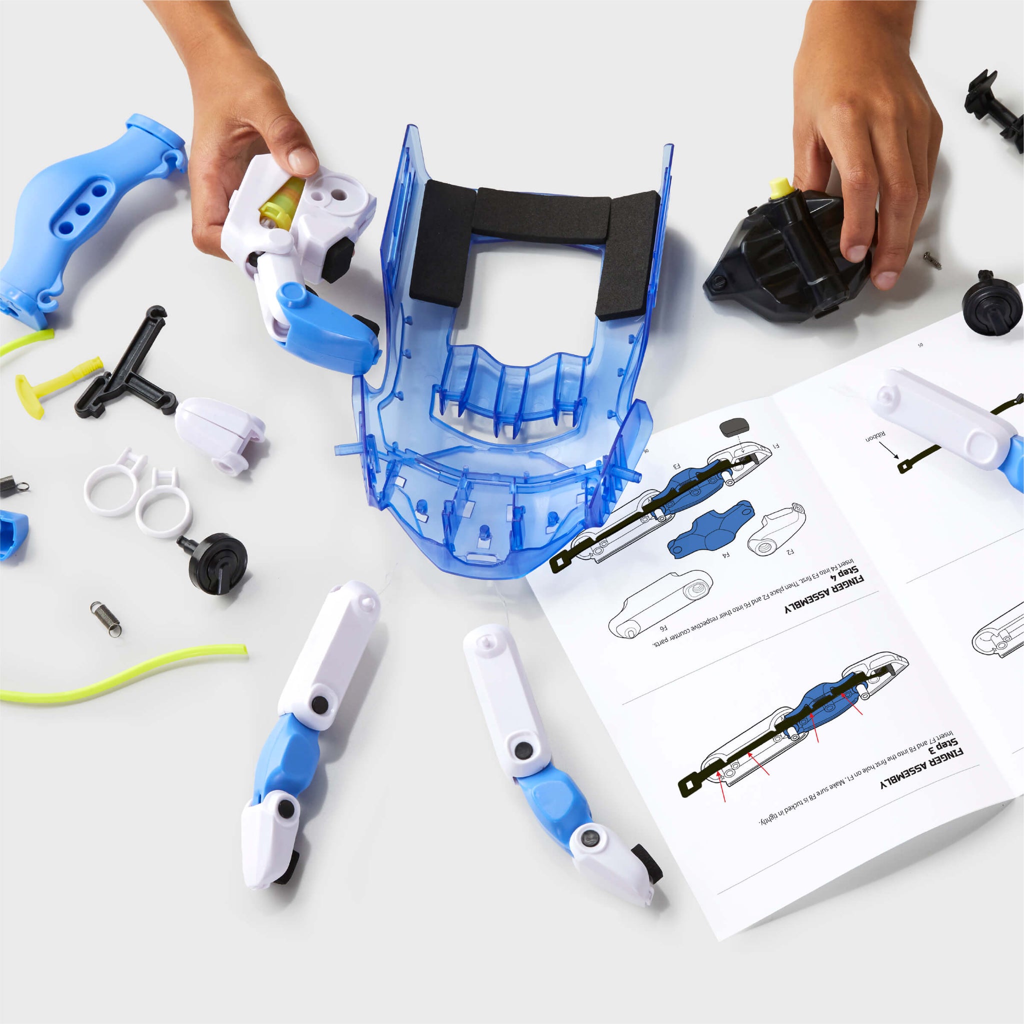 Discovery Mindblown Bionic Hand 87-Piece DIY Hydraulic Build Your Own ...